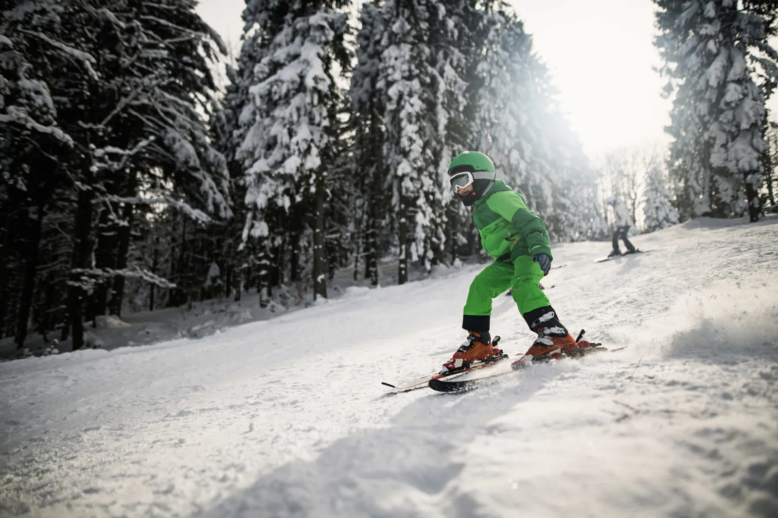 Välj rätt längd på dina barns skidor & slalomskidor | Lion Alpin